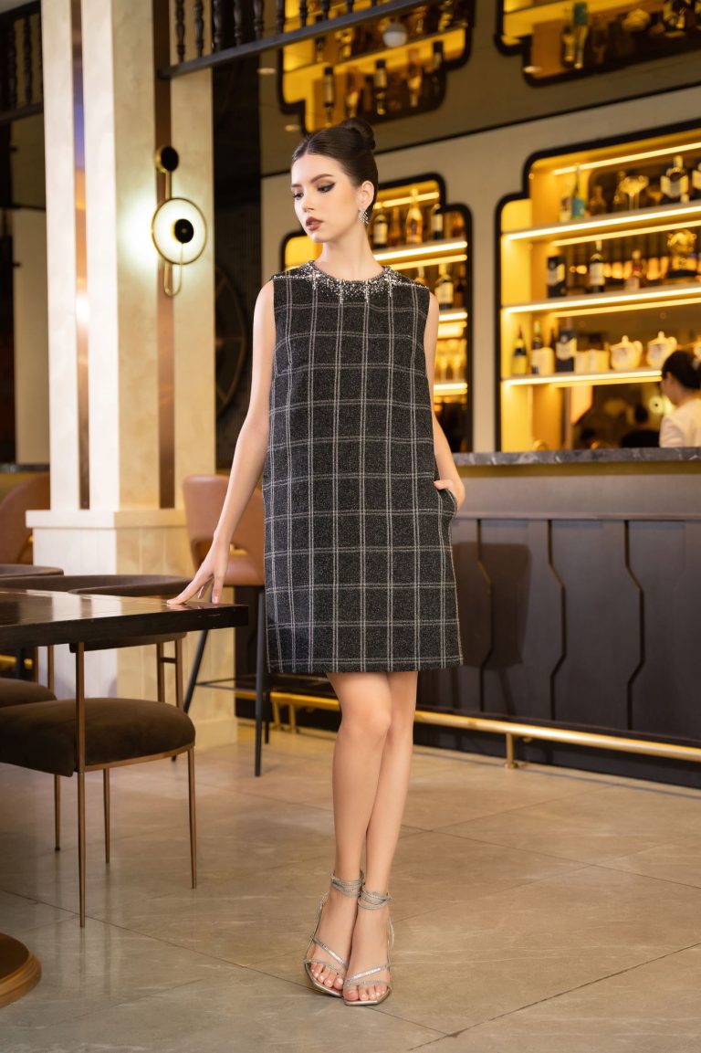 Chụp ảnh thời trang có người mẫu - REW3 Studio