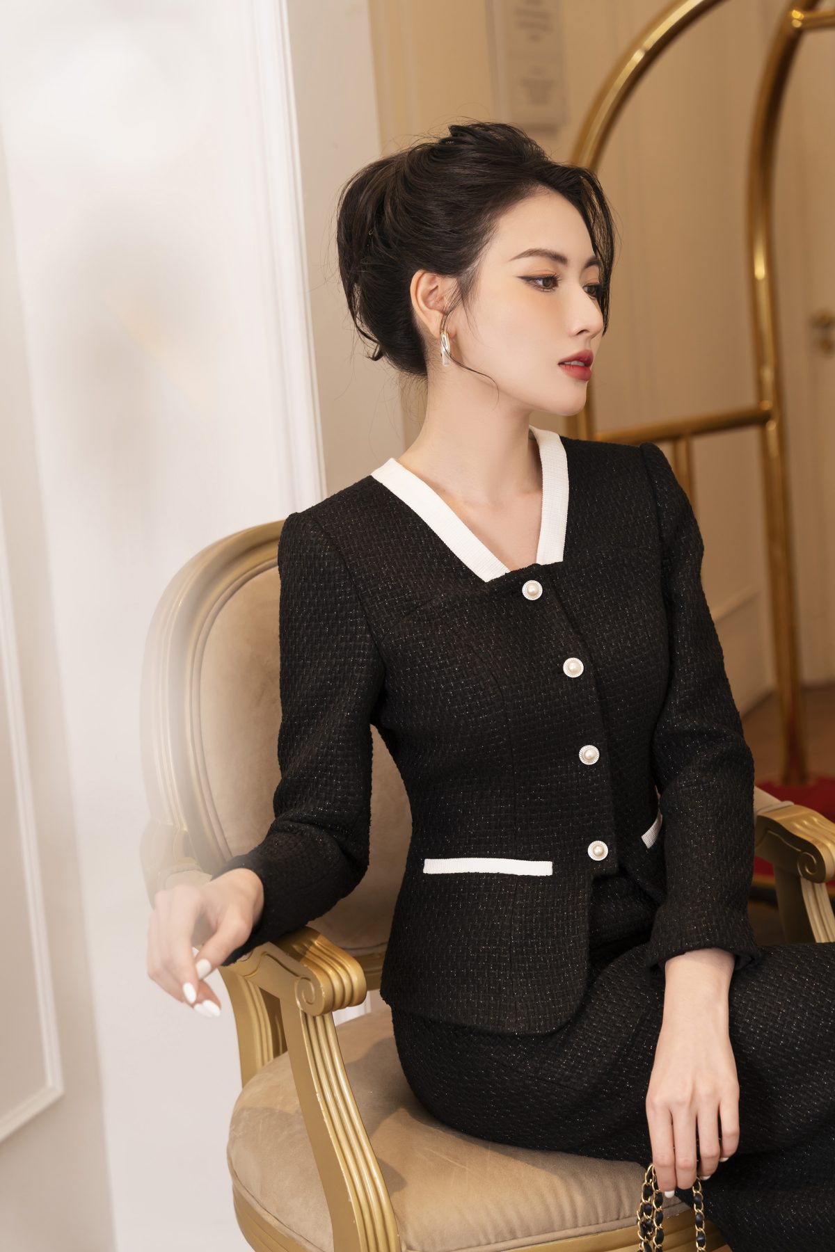MECIA NEW WINTER 2023 - REW3 Studio
