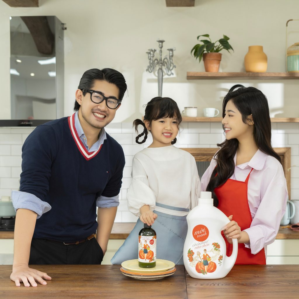 REW3 Studio - Chụp Ảnh & Quay Video Thời Trang, Sản Phẩm